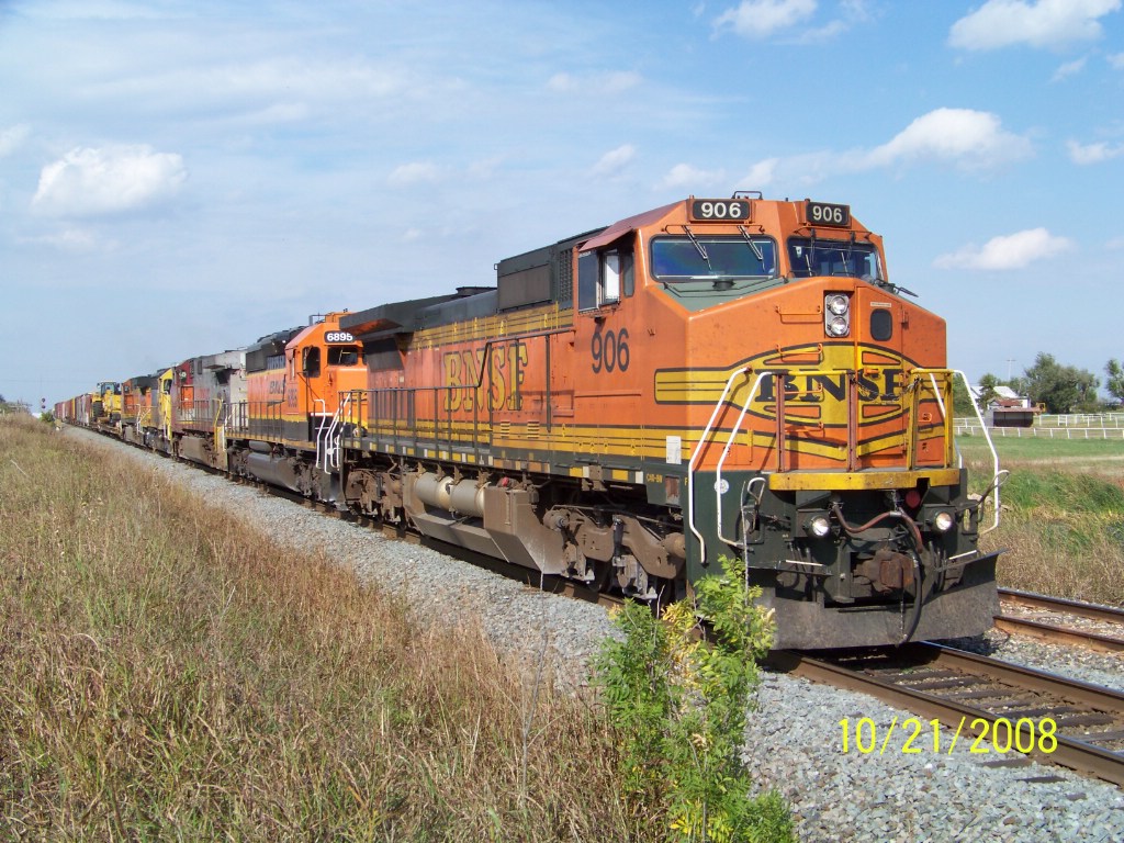BNSF C40-8W 906